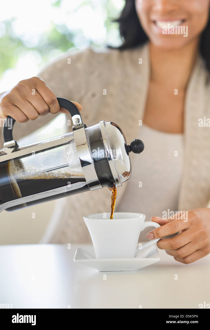 Fresh coffee pouring cup hi-res stock photography and images - Alamy