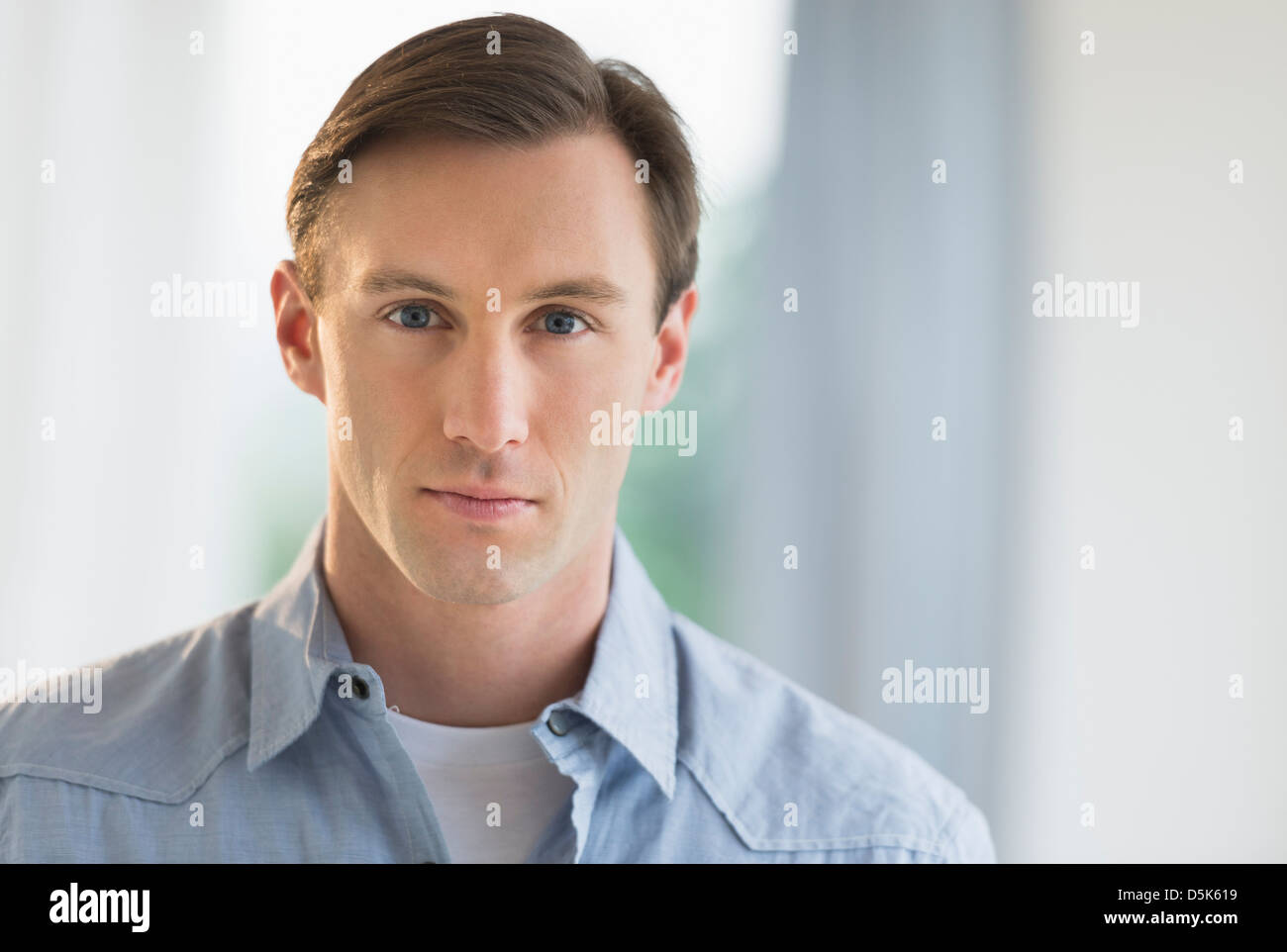 Blank expression man hi-res stock photography and images - Alamy