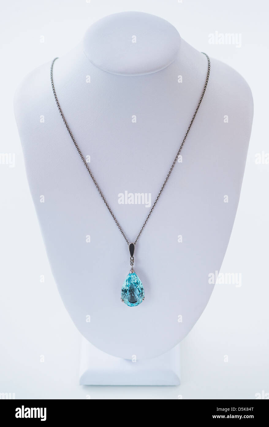 Vertical shot beautiful silver hi-res stock photography and images - Alamy