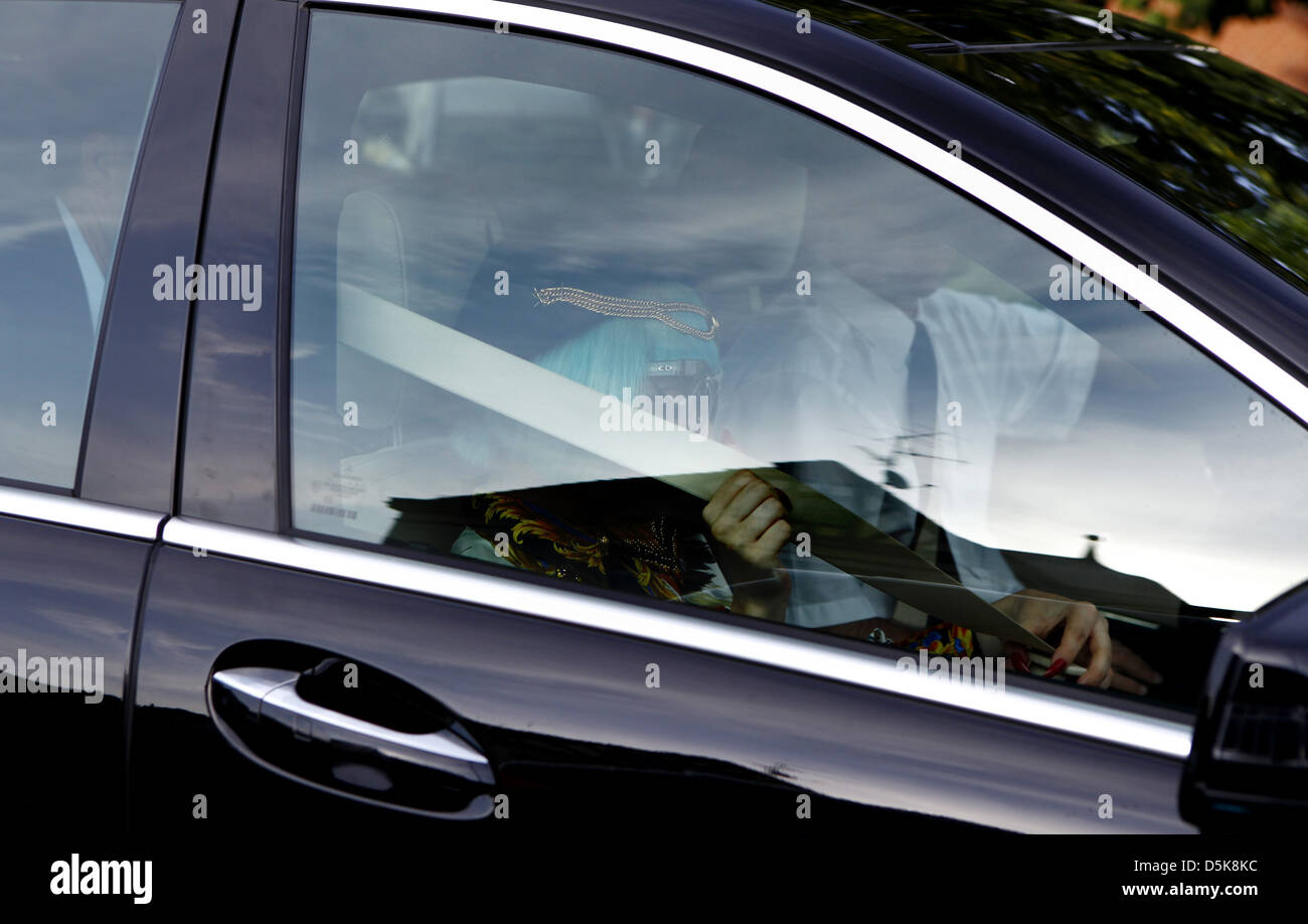 Being chauffeured hi-res stock photography and images - Alamy