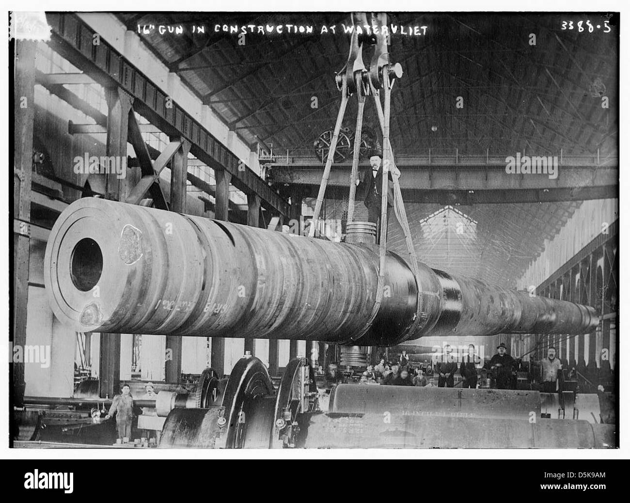 American weaponry production Black and White Stock Photos & Images - Alamy