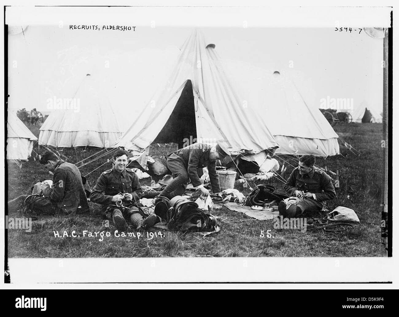 World war i training camp england hi-res stock photography and images ...