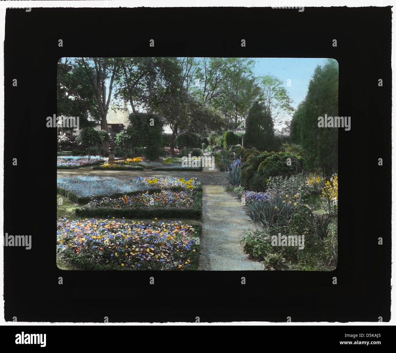 This photograph shows the house of Colonel Daniel Bradford Devore ...