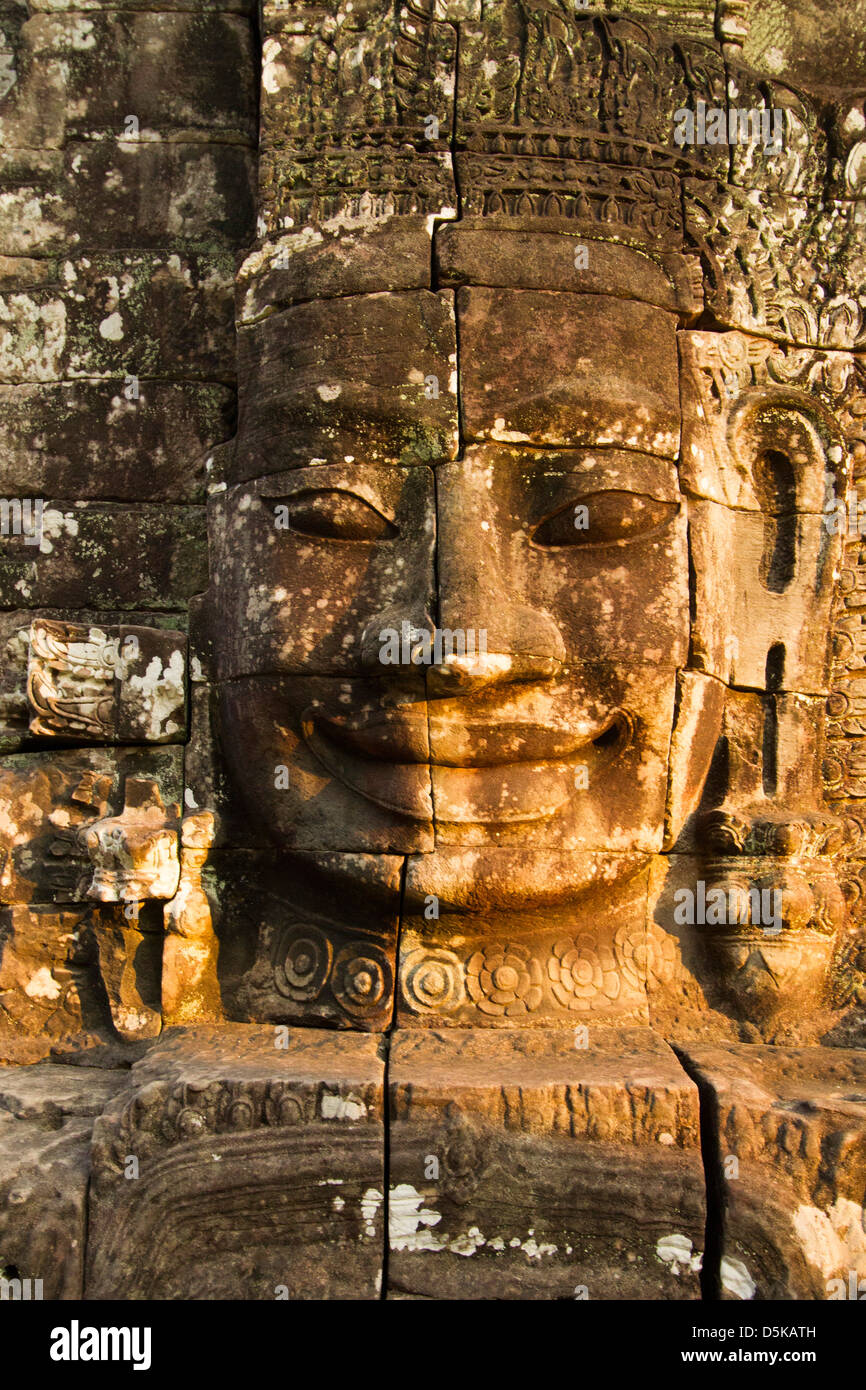 Smiling buddha hi-res stock photography and images - Alamy
