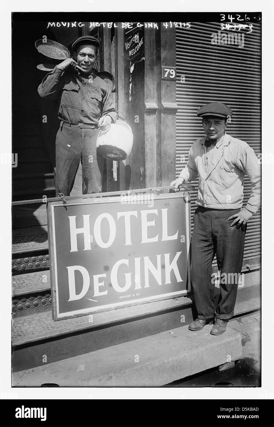 A photograph showing the signage of the Hotel de Gink, a notable ...
