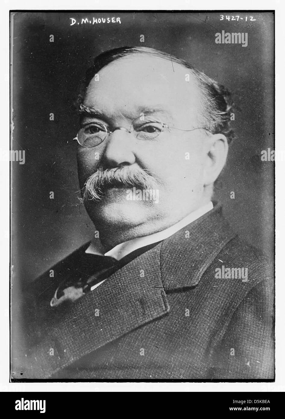 Old houser hi-res stock photography and images - Alamy