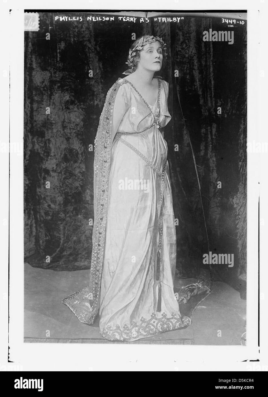 Portrait of actress Phyllis Neilson-Terry in the role of 'Trilby.' The ...