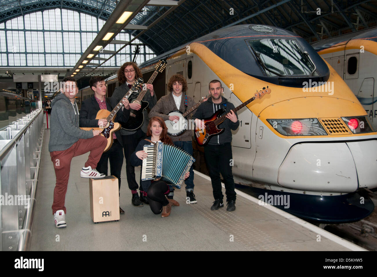 London, UK. 4th April 2013. The Mayor of London 'Gigs' busking ...
