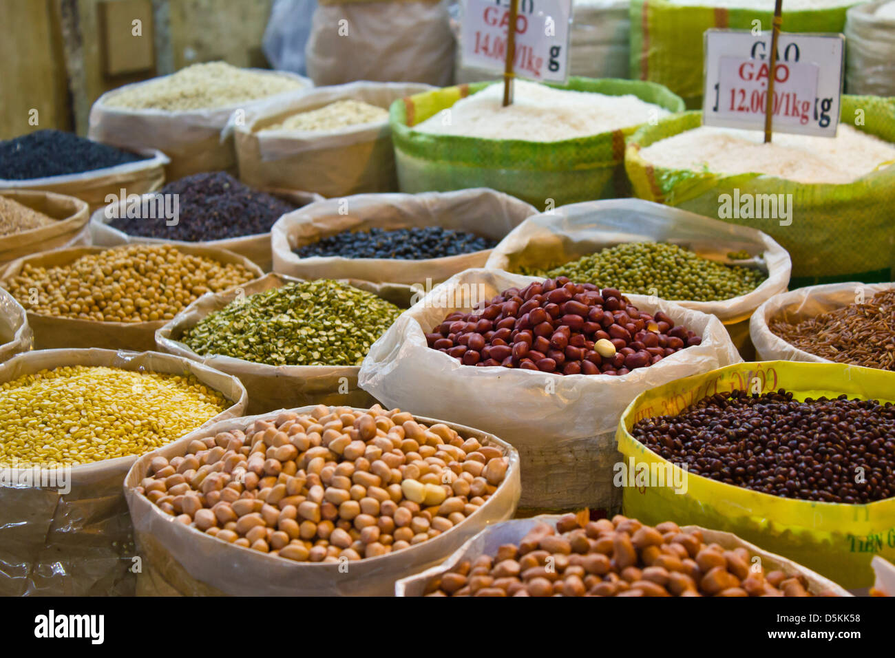 There are large traditional food stalls and fresh produce stalls on the ...