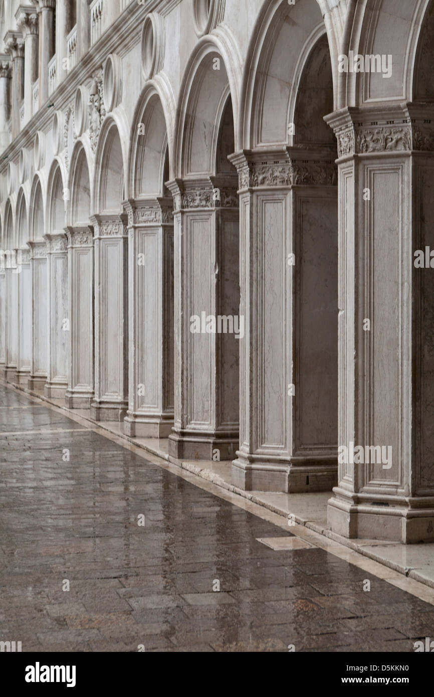 Venetian Gothic architectural Byzantine and Moorish architecture The ... Venetian Gothic architectural Byzantine and Moorish architecture The ...