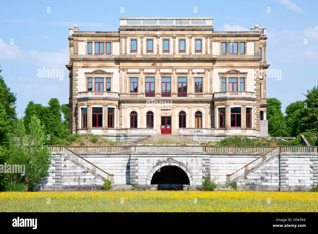 Dutch house big windows hi-res stock photography and images - Alamy