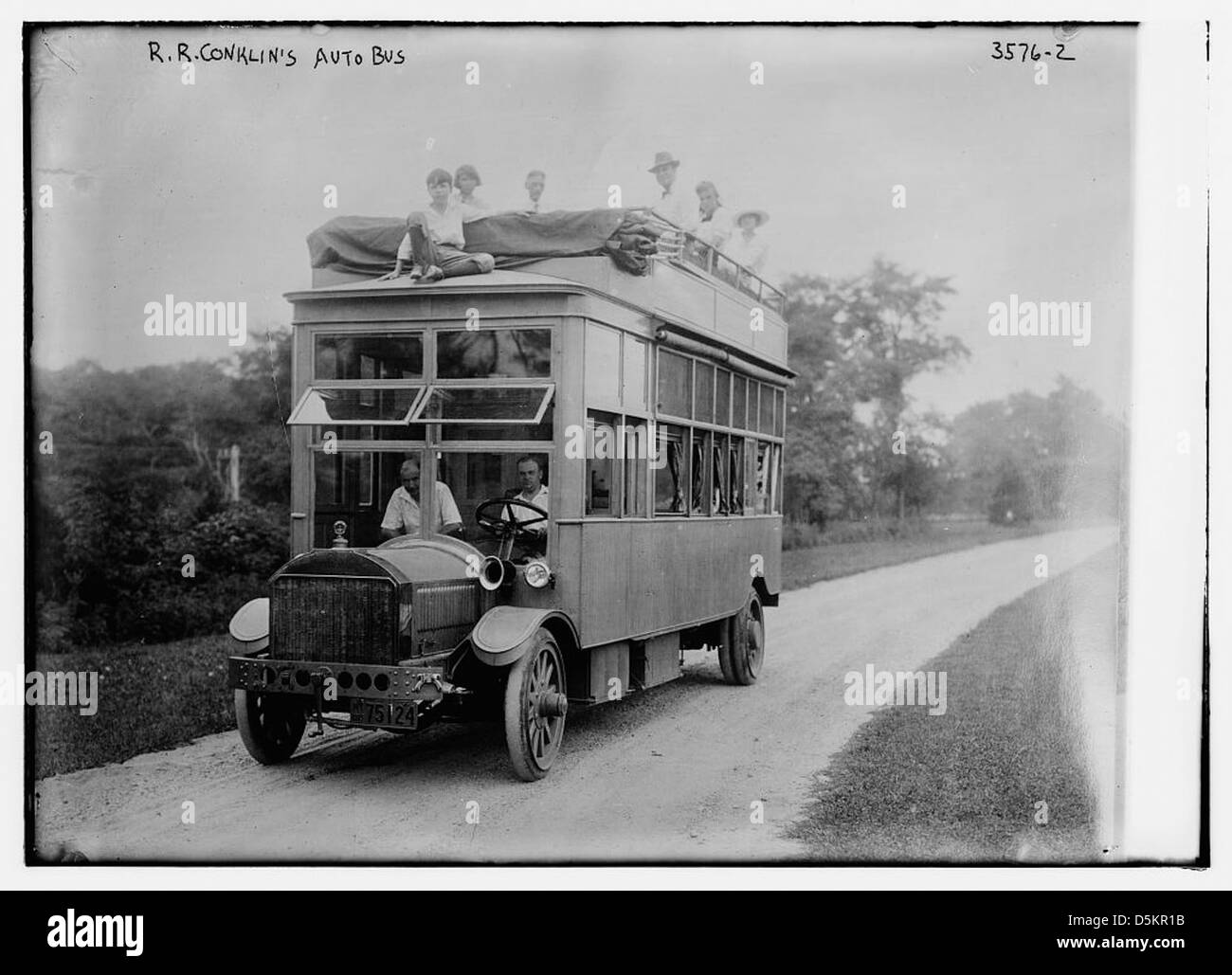 Early automobile features Black and White Stock Photos & Images - Alamy