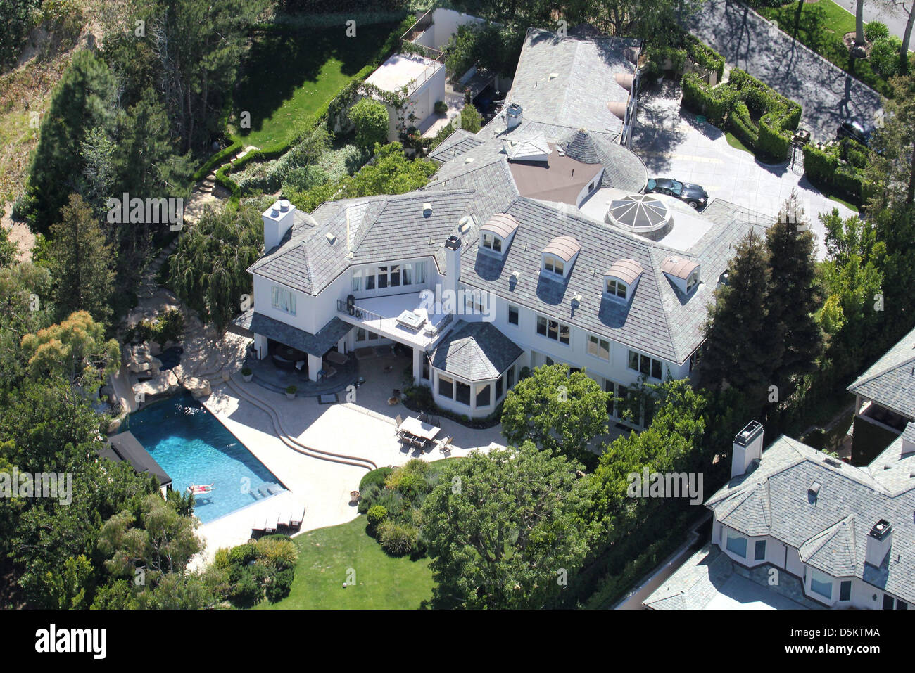 Aerial view of Robbie Williams ' home in Los Angeles. Los Angeles ...