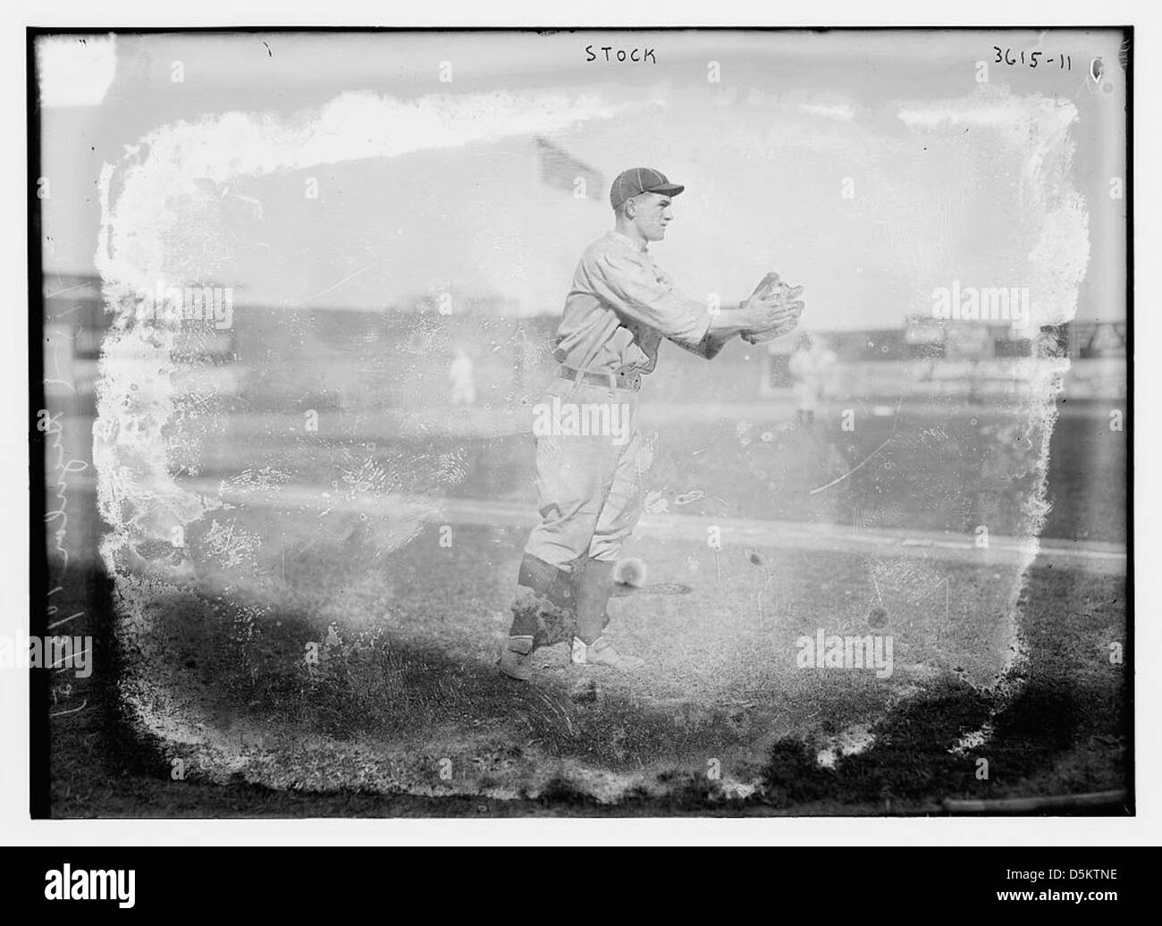 Early 1900s baseball equipment hi-res stock photography and images - Alamy