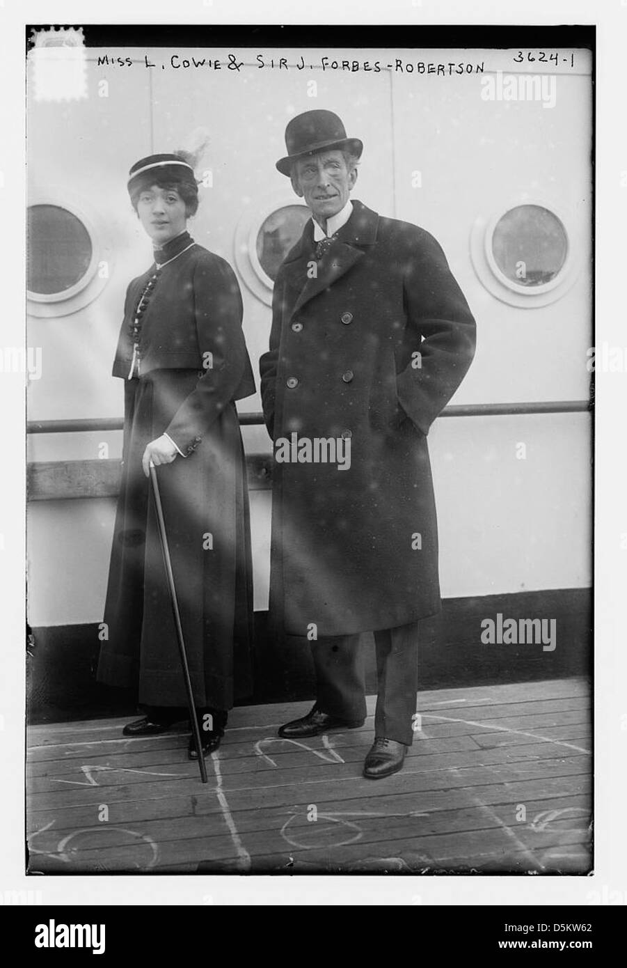 A photograph of actress Laura Cowie and Sir J. Forbes-Robertson, likely ...