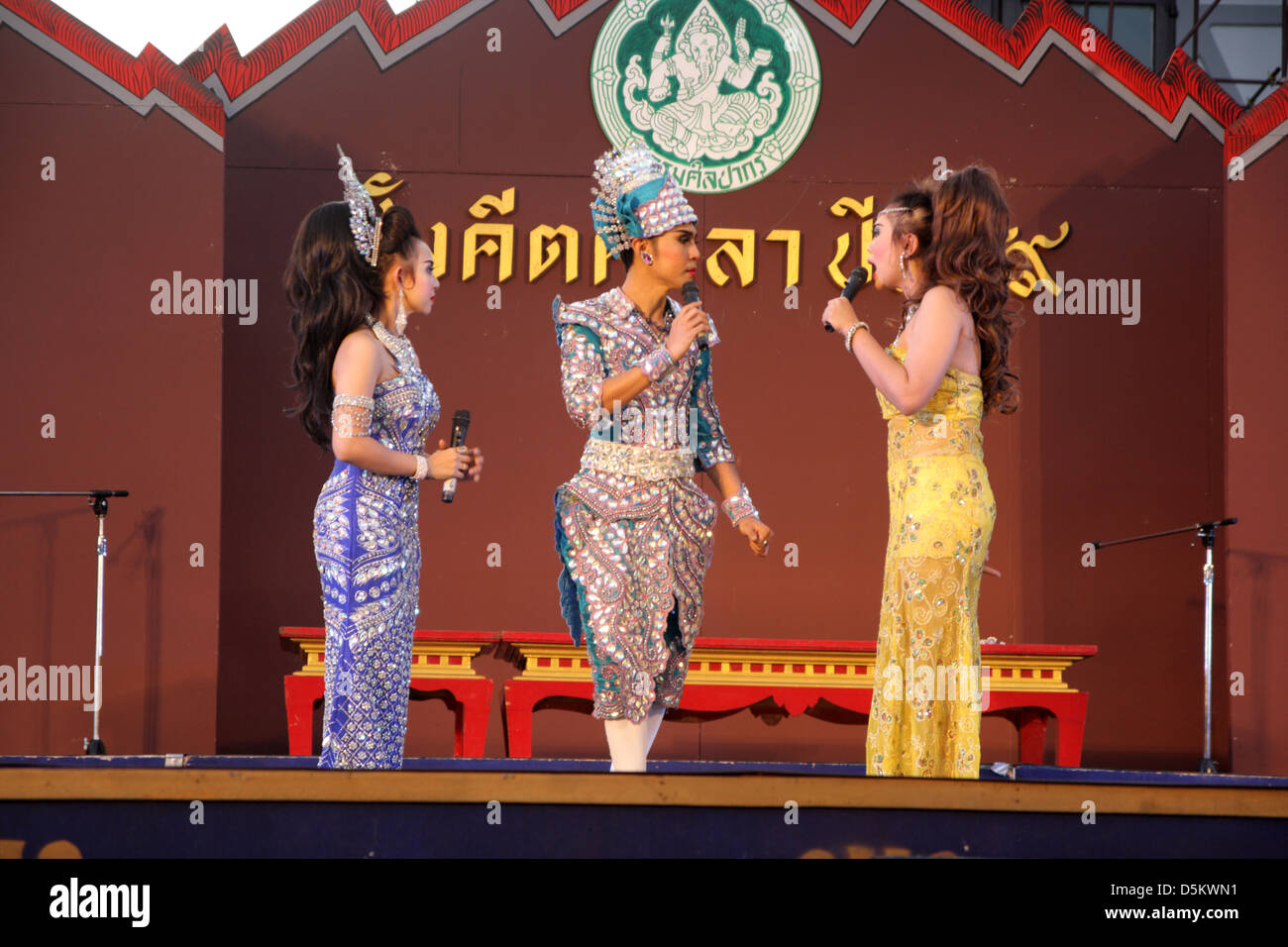 Likay actor and actress performing on stage Stock Photo - Alamy