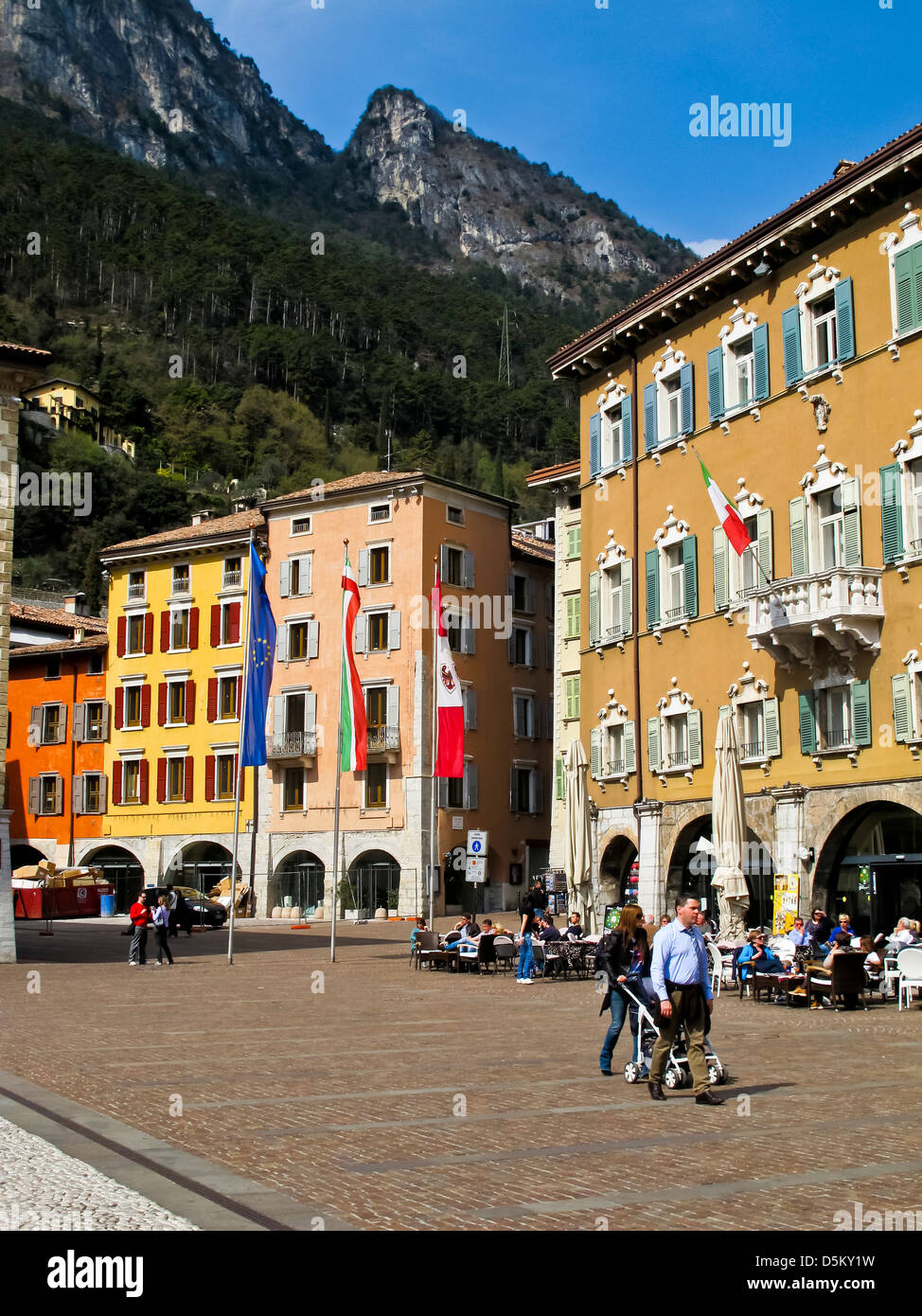 Lago di garda riva del garda hi-res stock photography and images - Alamy