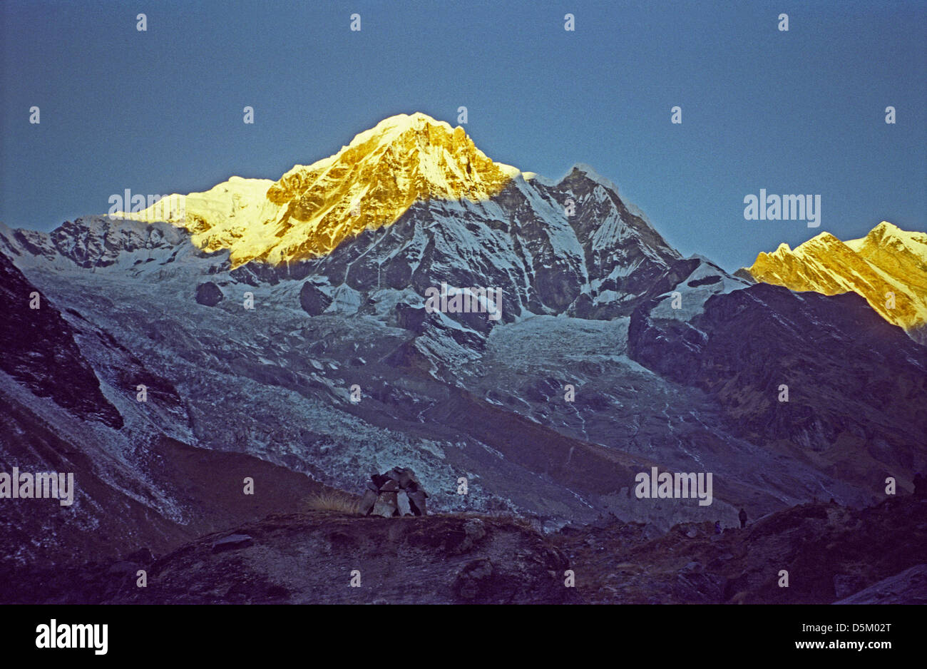 Sun rays on himalaya hi-res stock photography and images - Alamy