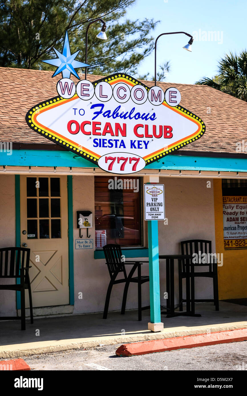 Siesta sign hi-res stock photography and images - Alamy
