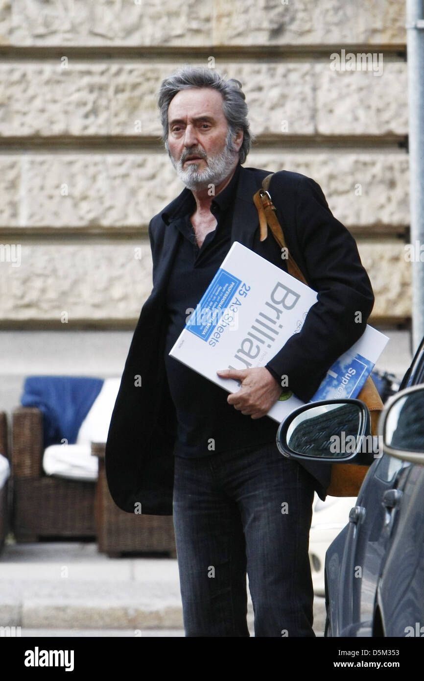 Director Helmut Dietl on his way to the set of his new movie 'Zettl' in ...