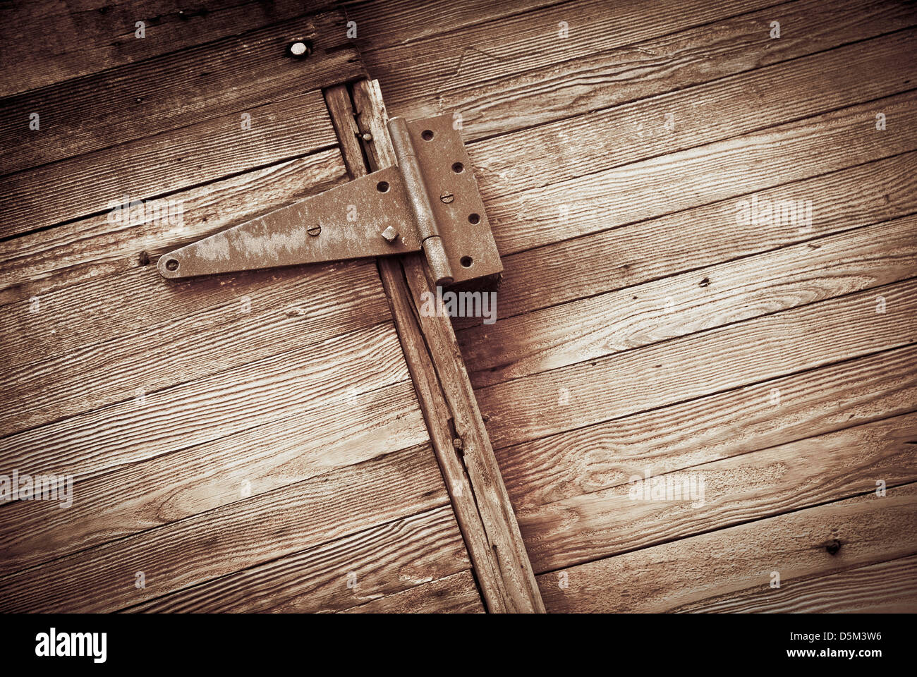 Close up of old hinge Stock Photo - Alamy