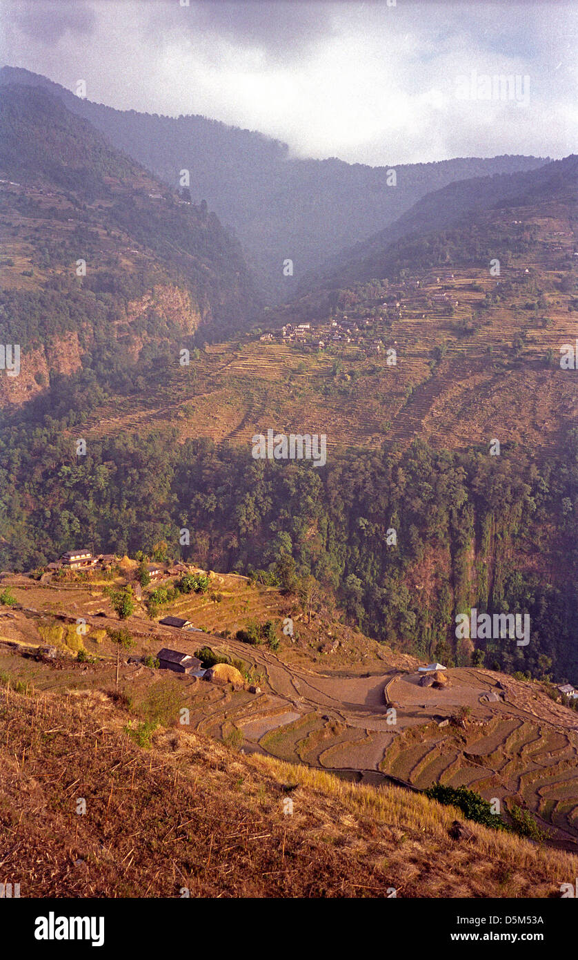 Chomrong village hi-res stock photography and images - Alamy