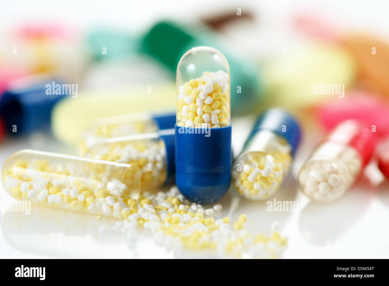 Assorted pills hi-res stock photography and images - Alamy