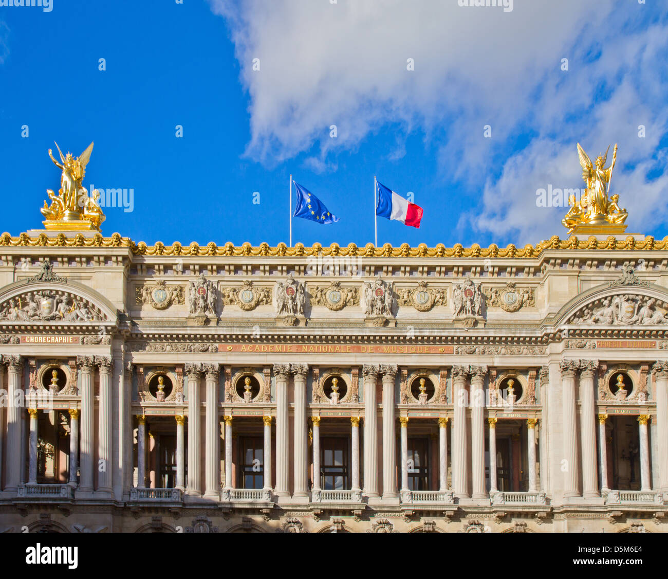 Muse of the opera sculpture hi-res stock photography and images - Alamy