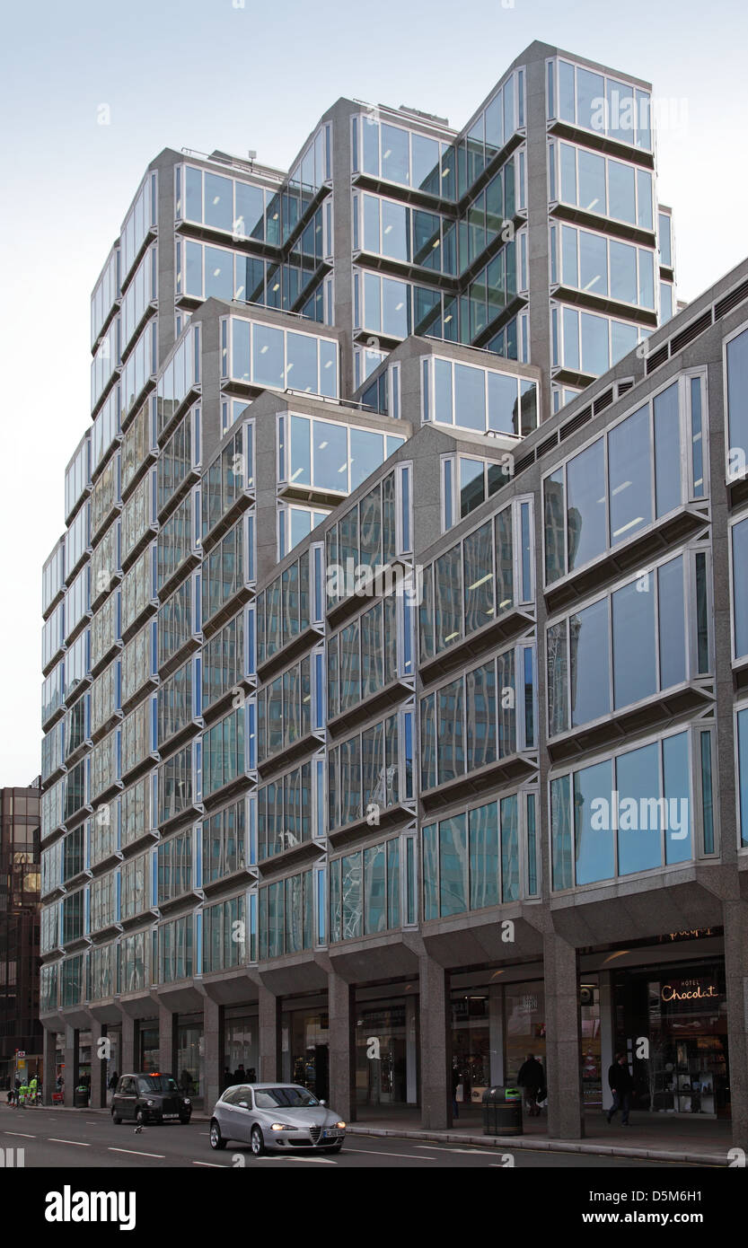 Newly refurbished office building on Victoria Street, London SW1 Stock ...