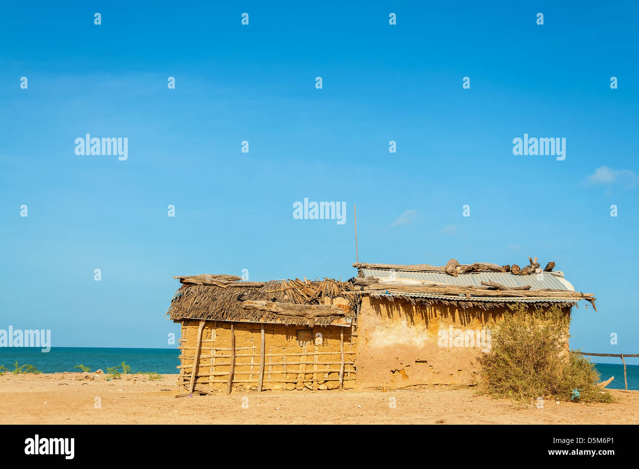 Mud house hi-res stock photography and images - Alamy
