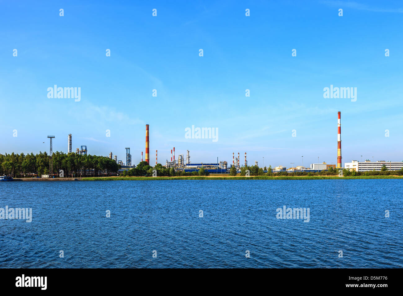 Factory Water Pollution River Stock Photos & Factory Water Pollution ...