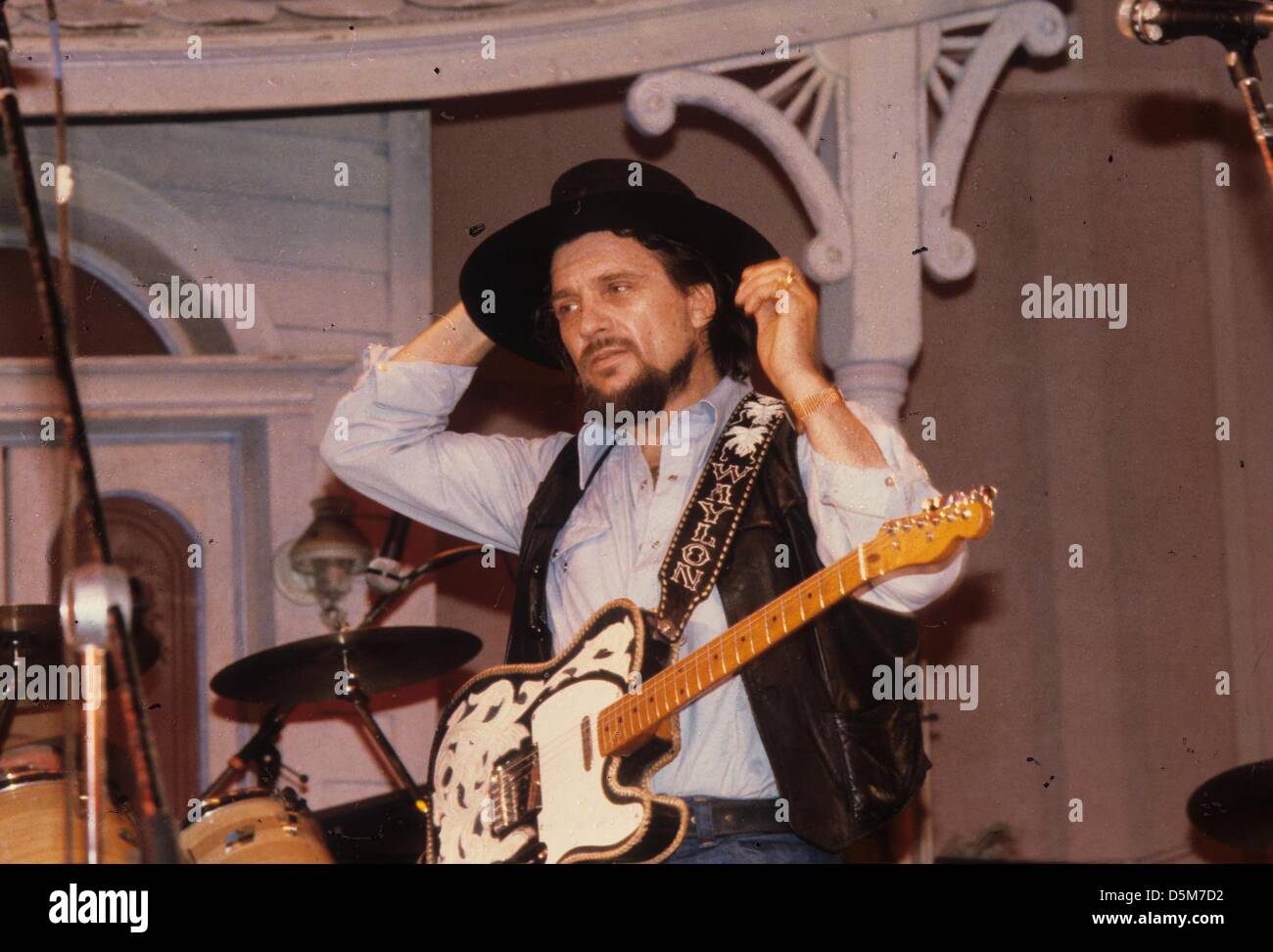 Waylon jennings hi-res stock photography and images - Alamy