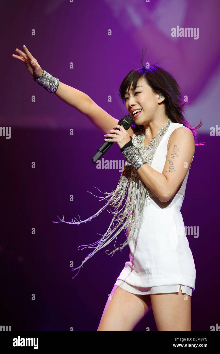 Sandy lam hi-res stock photography and images - Alamy