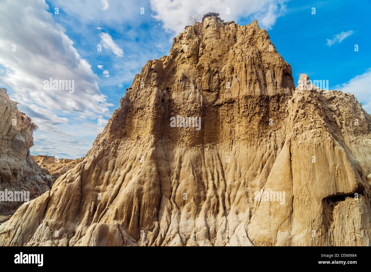 Dry and desolate environment hi-res stock photography and images - Alamy