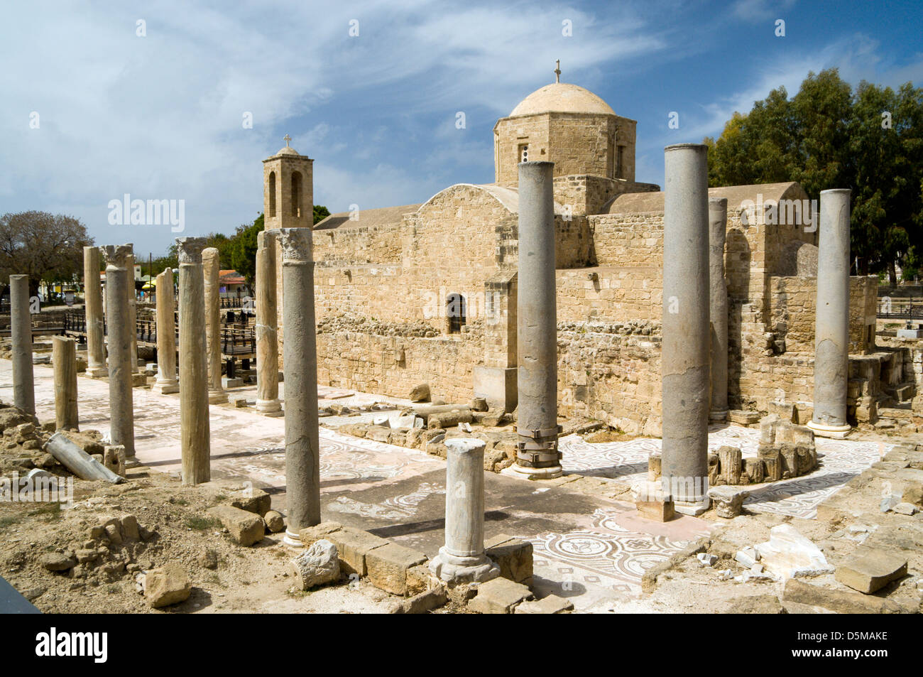 Christian basilica hi-res stock photography and images - Alamy
