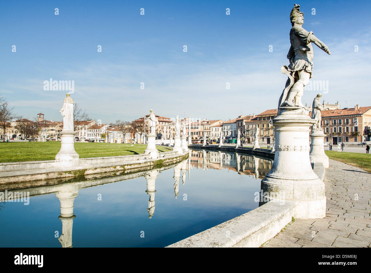 Largest squares in europe hi-res stock photography and images - Alamy