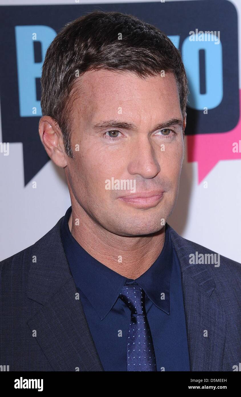 New York, USA. 3rd April 2013. Jeff Lewis at arrivals for Upfront by ...