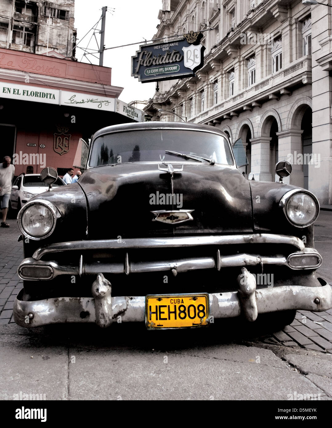 Classic American car on streets of Havana outside EL Floridita ...
