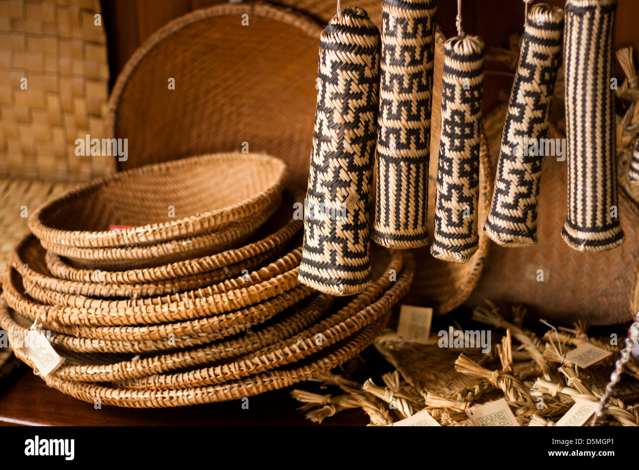 Waimiri Atroari indian local handcraft art at Novo Airão, Amazonas ...