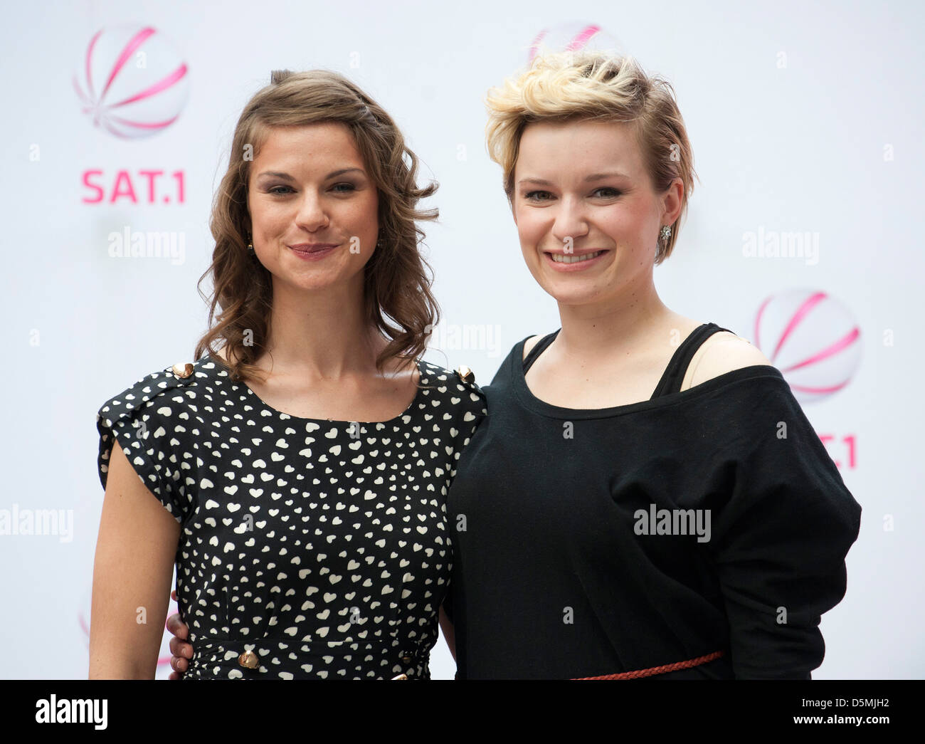 Lucy scherer kasia borek fan day hi-res stock photography and images ...