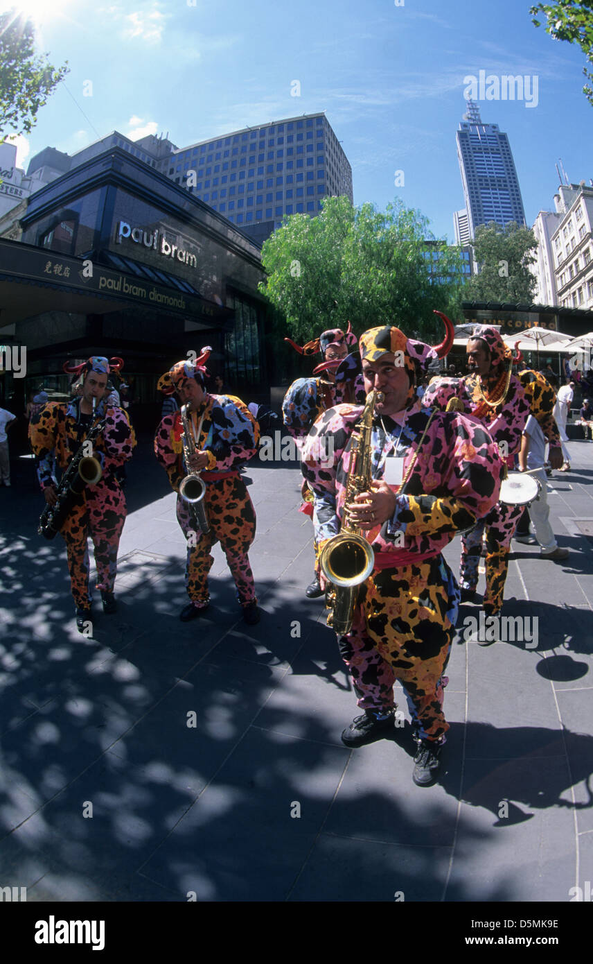 Australia, Victoria, Melbourne, the Moomba festival 2000, street ...