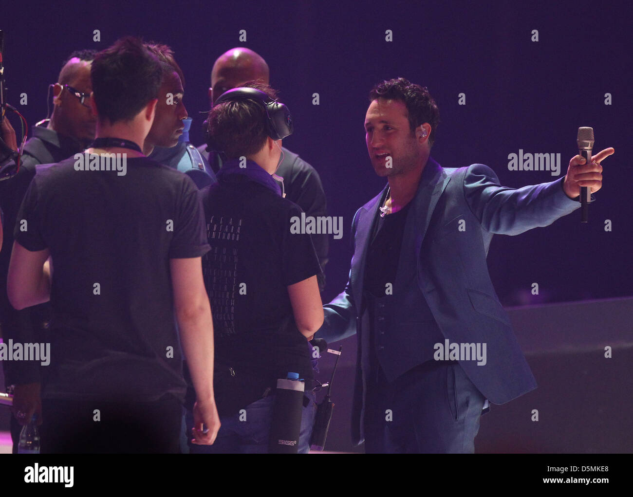 Blue rehearsing for the Eurovision Song Contest (Grand Prix Eurovision ...