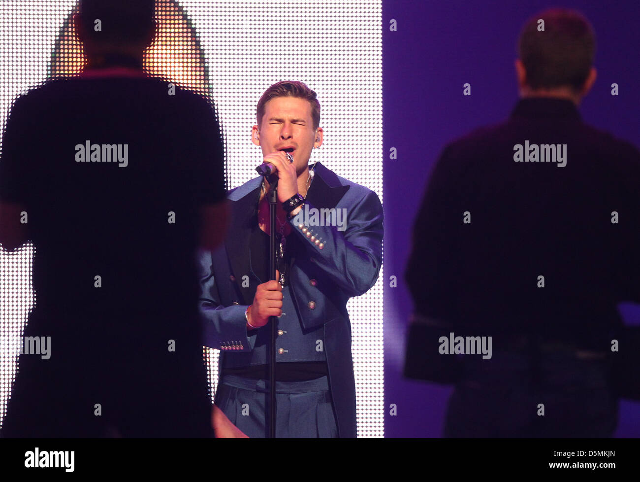 Blue rehearsing for the Eurovision Song Contest (Grand Prix Eurovision ...