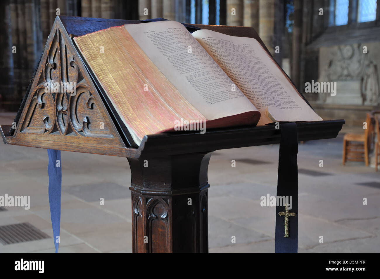 Lectern church hi-res stock photography and images - Alamy