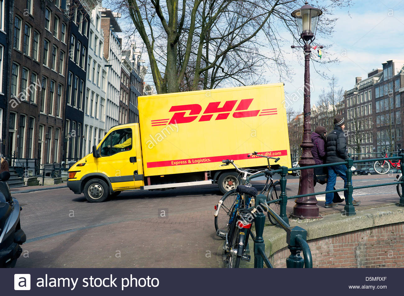 Dhl Express Stock Photos & Dhl Express Stock Images - Alamy