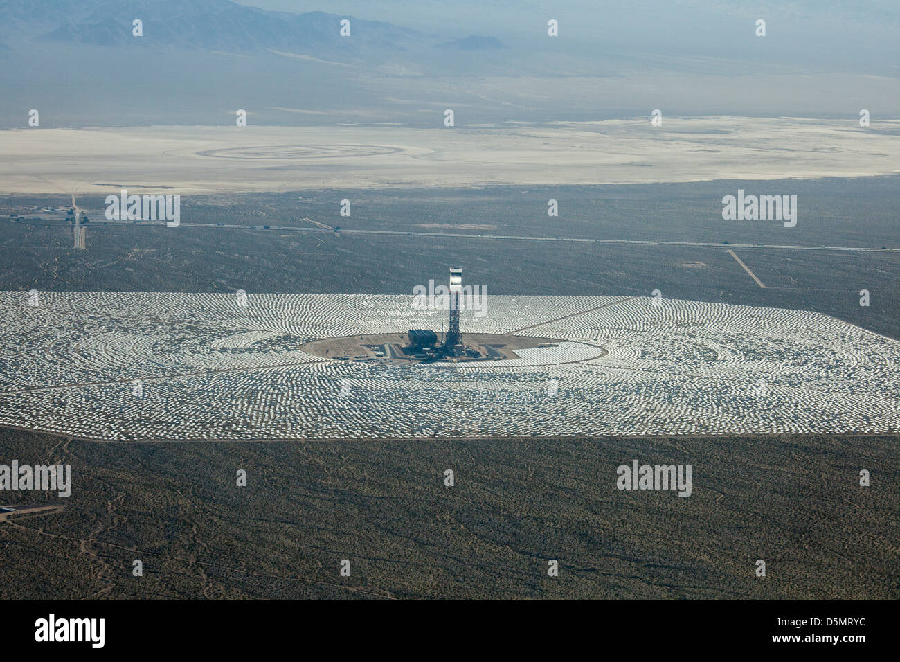Ivanpah Solar Project Stock Photo - Alamy