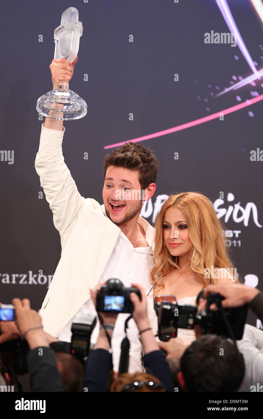 Ell and Nikki, contestants from Azerbaijan, are celebrating their ...