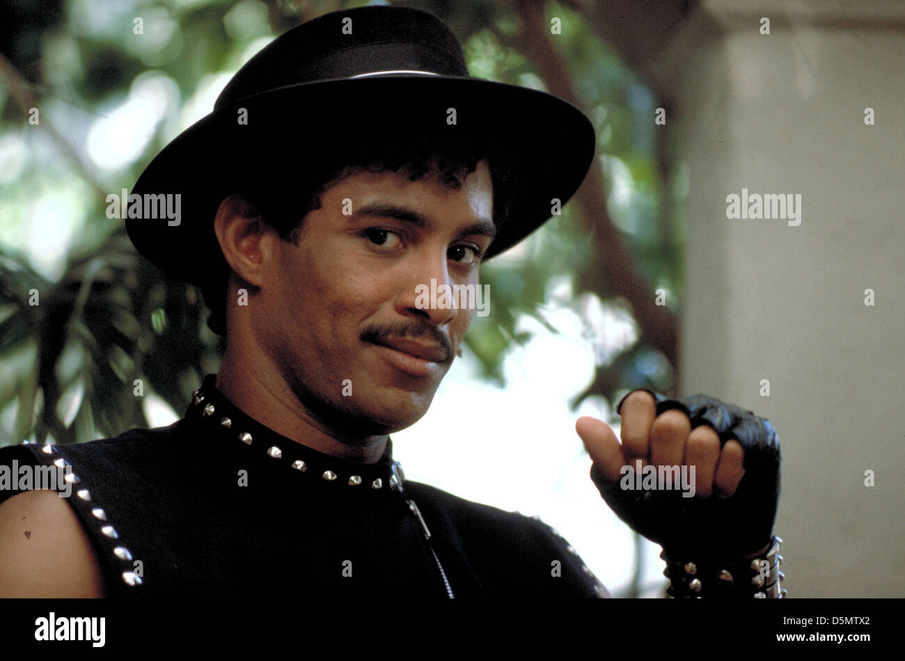 Breakdance Group High Resolution Stock Photography and Images - Alamy