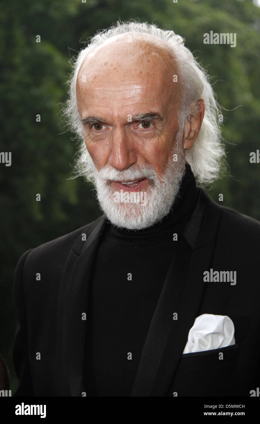 Gant cinema gant hi-res stock photography and images - Alamy