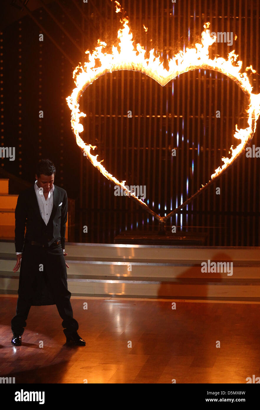 Der Checker, Sarah Latton on German RTL TV show "Let's Dance". Cologne ...